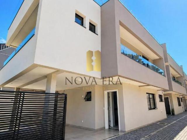 Casa Sobrado Semimobiliado em Condomínio no Ahú/Bom Retiro! 3 suítes. 2 vagas. 189m² privativos