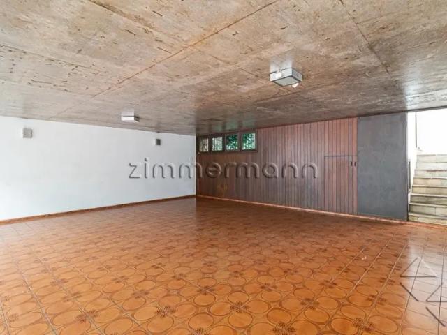 Casa sobrado sumaré 4 suites 6 vagas