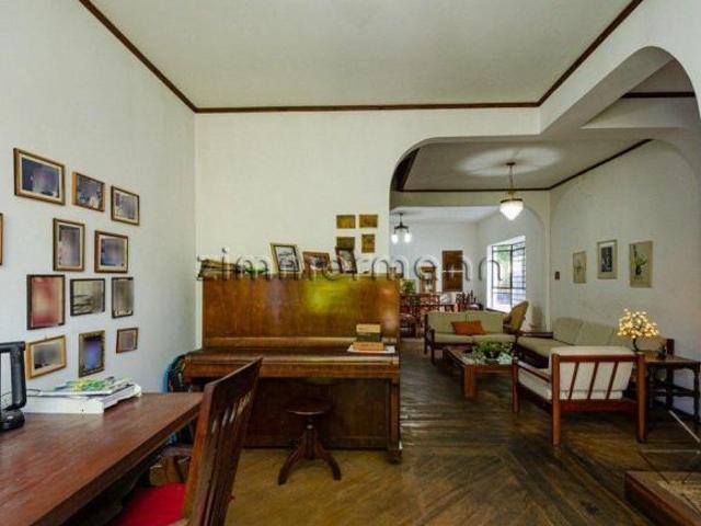CASA SOBRADO POMPÉIA 4 DORMITÓRIOS 7 VAGAS