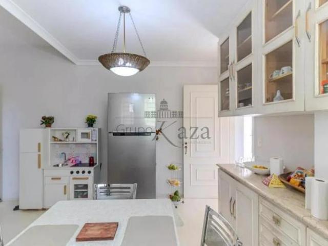 Casa Sobrado Pacaembu 3 Suítes 300m²