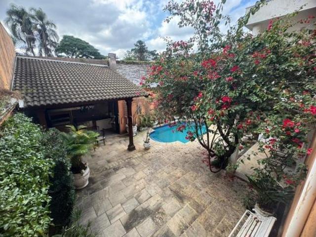 CASA SOBRADO PACAEMBU 4 DORMITORIOS