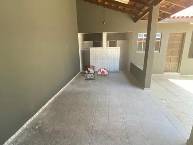 Casa Sobrado Padrão em Caraguatatuba