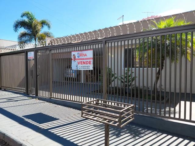 Casa / Sobrado para Venda em Tanabi/SP Centro