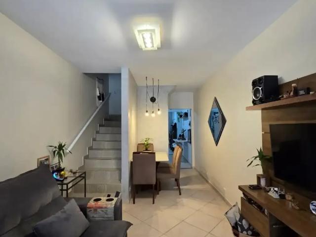 Casa / Sobrado para Venda em Taboão da Serra/SP Jardim Henriqueta 3 Quartos
