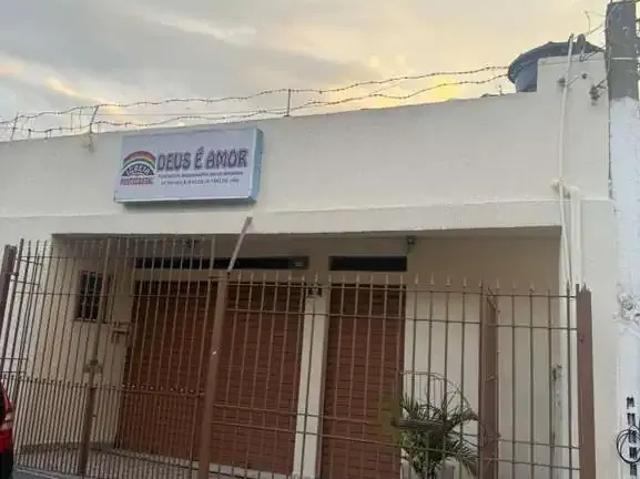 Casa / Sobrado para Venda em Taboão da Serra/SP Jardim Trianon 5 Quartos