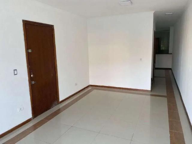 Casa / Sobrado para Venda em Taboão da Serra/SP Parque das Cigarreiras 3 Quartos