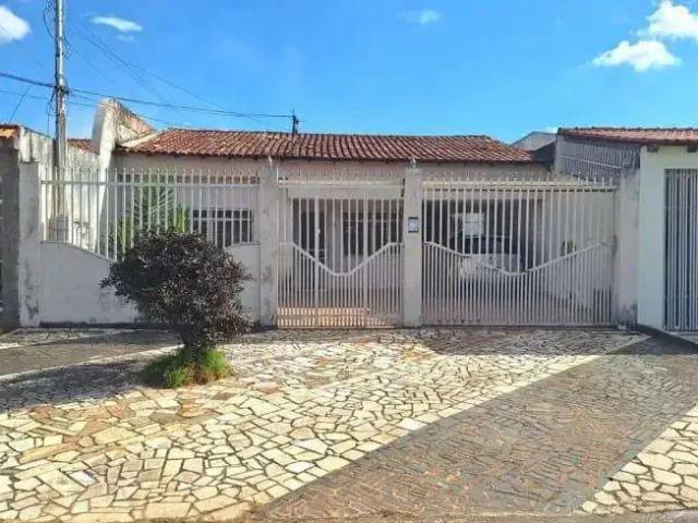 Casa / Sobrado para Venda em Taguatinga/DF Taguatinga Norte 5 Quartos