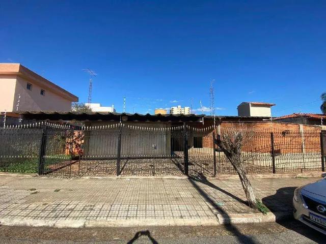 Casa / Sobrado para Venda em Tatuí/SP Jardim São Paulo 4 Quartos