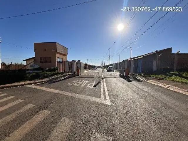 Casa / Sobrado para Venda em Tatuí/SP Lagoa Vermelha 2 Quartos