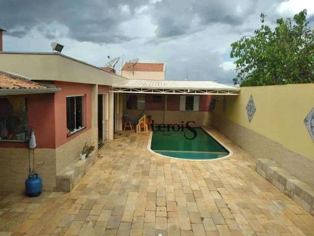 Casa / Sobrado para Venda em Tatuí/SP Vila Doutor Laurindo 4 Quartos