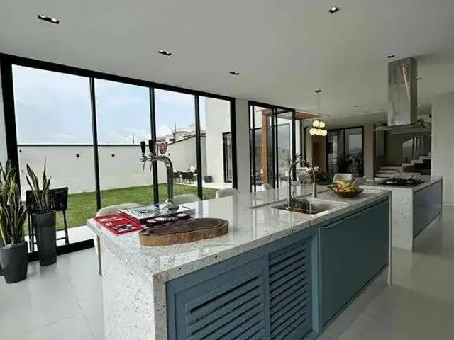 Casa / Sobrado para Venda em Taubaté/SP Campos do Conde 3 Quartos