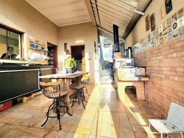Casa / Sobrado para Venda em Taubaté/SP Campos Elíseos 3 Quartos
