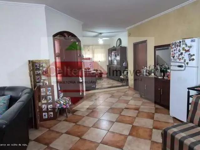 Casa / Sobrado para Venda em Taubaté/SP Campos Elíseos 4 Quartos