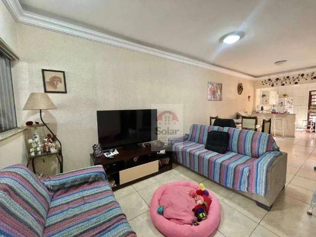 Casa / Sobrado para Venda em Taubaté/SP Centro 3 Quartos