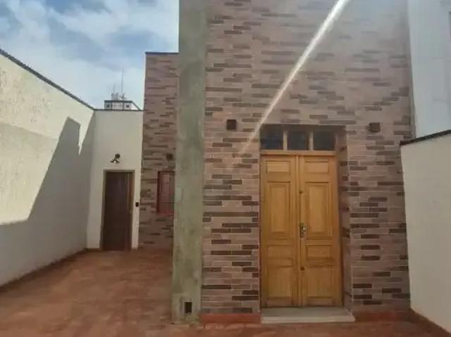 Casa / Sobrado para Venda em Taubaté/SP Centro 3 Quartos