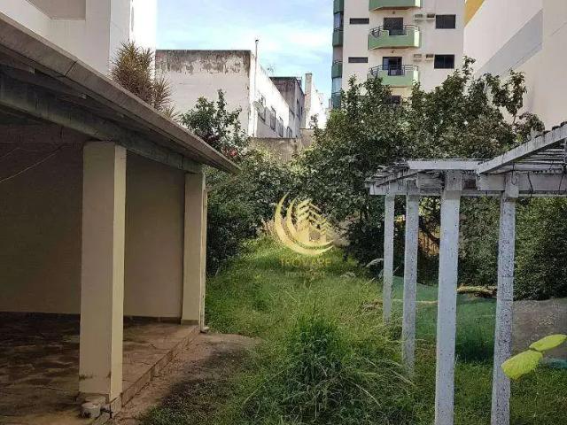 Casa / Sobrado para Venda em Taubaté/SP Centro 3 Quartos