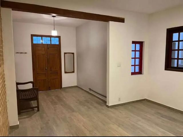 Casa / Sobrado para Venda em Taubaté/SP Centro 3 Quartos