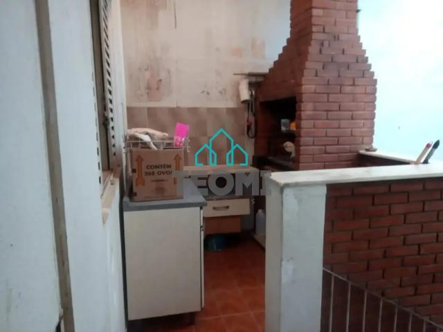 Casa / Sobrado para Venda em Taubaté/SP Centro 4 Quartos