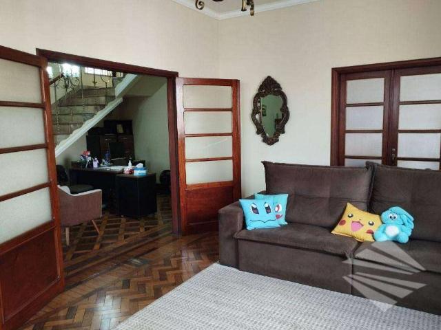 Casa / Sobrado para Venda em Taubaté/SP Centro 4 Quartos