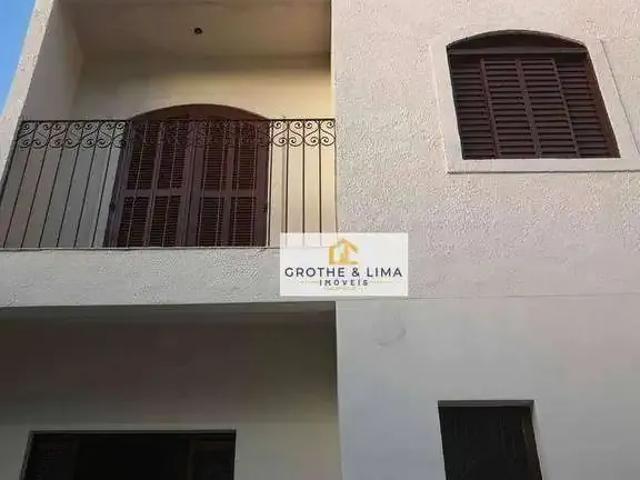 Casa / Sobrado para Venda em Taubaté/SP Centro 5 Quartos