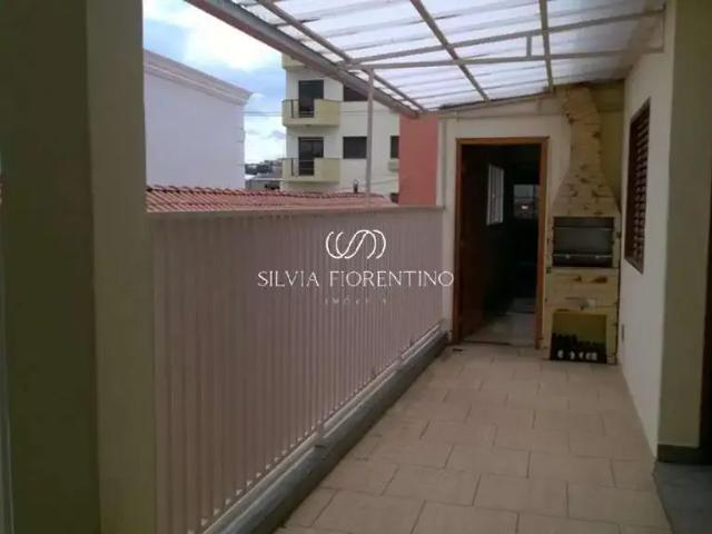 Casa / Sobrado para Venda em Taubaté/SP Centro 5 Quartos