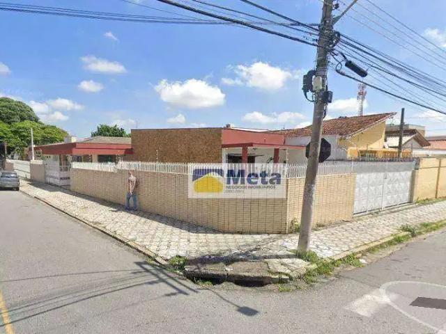 Casa / Sobrado para Venda em Taubaté/SP Centro 5 Quartos