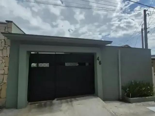Casa / Sobrado para Venda em Taubaté/SP Chácara Doutor Hipólito 4 Quartos