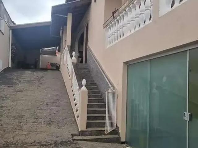 Casa / Sobrado para Venda em Taubaté/SP Chácara São Silvestre 3 Quartos