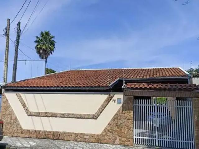 Casa / Sobrado para Venda em Taubaté/SP Chácara Santa Luzia 2 Quartos