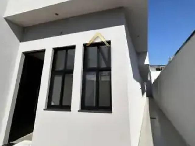 Casa / Sobrado para Venda em Taubaté/SP Chácara Santa Luzia 3 Quartos