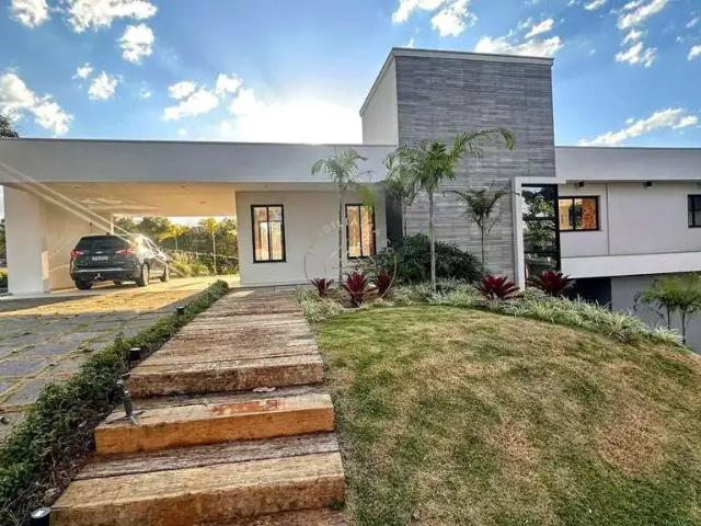 Casa / Sobrado para Venda em Taubaté/SP Chácaras Cataguá 4 Quartos