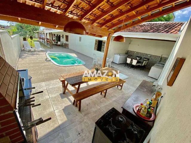 Casa / Sobrado para Venda em Taubaté/SP Estiva 4 Quartos
