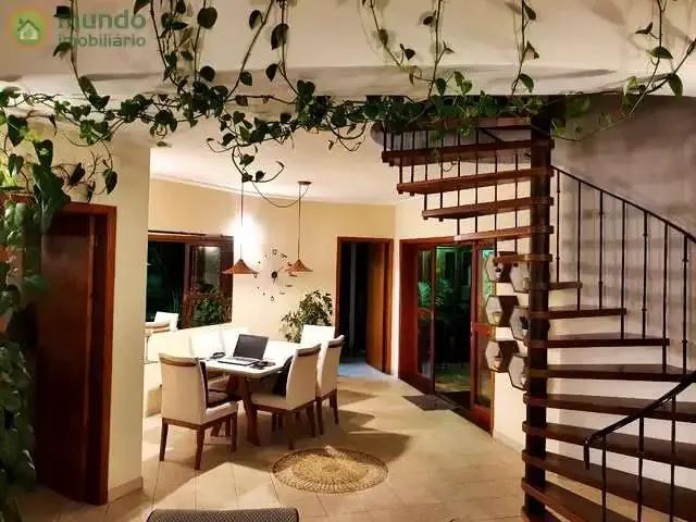 Casa / Sobrado para Venda em Taubaté/SP Esplanada Independência 4 Quartos