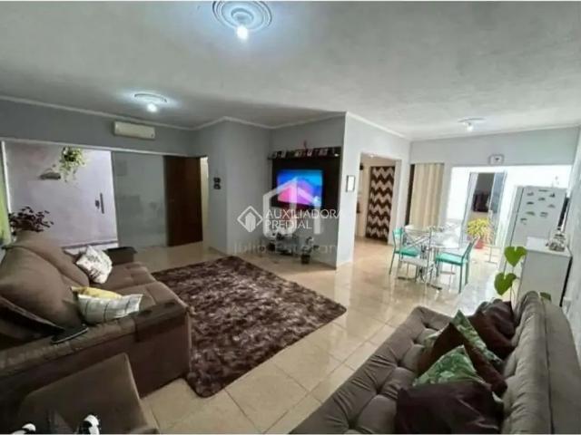 Casa / Sobrado para Venda em Taubaté/SP Esplanada Santa Helena 3 Quartos