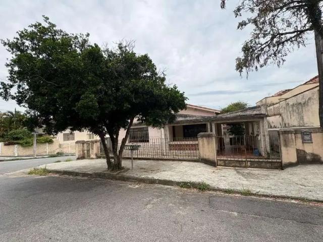 Casa / Sobrado para Venda em Taubaté/SP Jardim Maria Augusta 3 Quartos