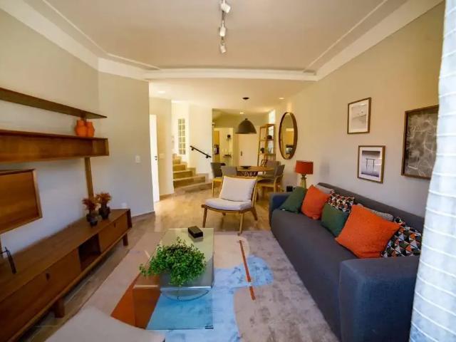 Casa / Sobrado para Venda em Taubaté/SP Jardim Califórnia 3 Quartos