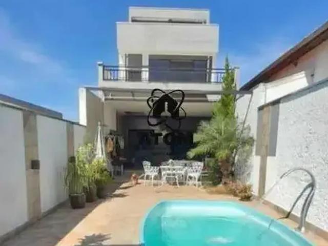Casa / Sobrado para Venda em Taubaté/SP Jardim Columbia 3 Quartos