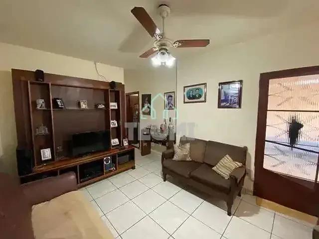 Casa / Sobrado para Venda em Taubaté/SP Jardim da Luz 4 Quartos