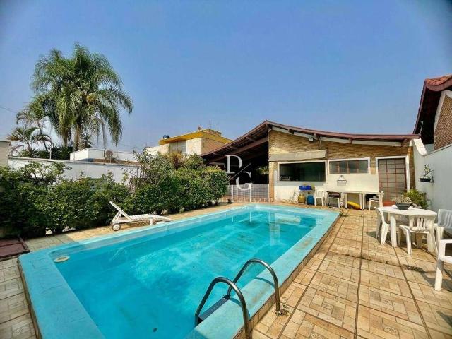 Casa / Sobrado para Venda em Taubaté/SP Jardim das Nações 4 Quartos