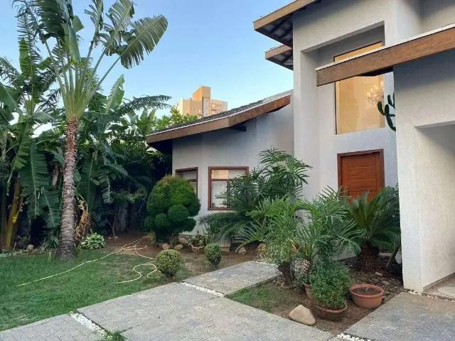 Casa / Sobrado para Venda em Taubaté/SP Jardim das Nações 4 Quartos