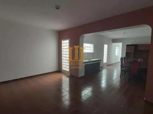 Casa / Sobrado para Venda em Taubaté/SP Jardim das Nações 2 Quartos