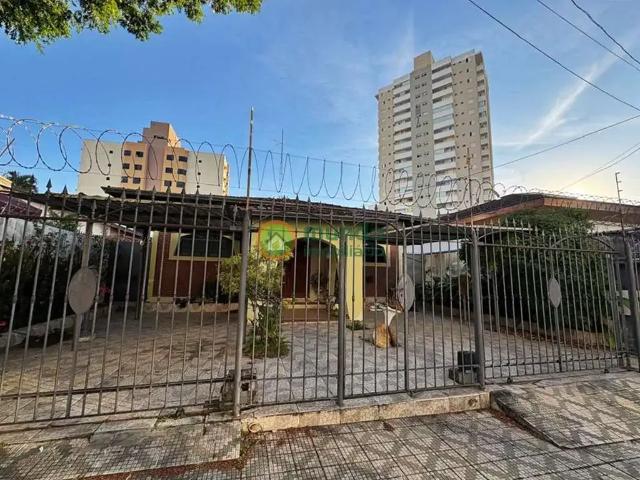 Casa / Sobrado para Venda em Taubaté/SP Jardim das Nações 3 Quartos