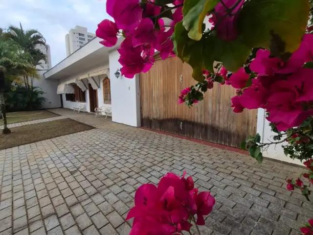 Casa / Sobrado para Venda em Taubaté/SP Jardim das Nações 3 Quartos