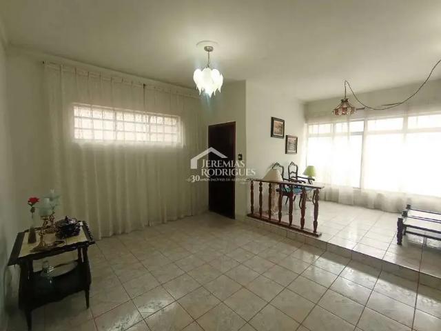 Casa / Sobrado para Venda em Taubaté/SP Jardim Eulália 3 Quartos