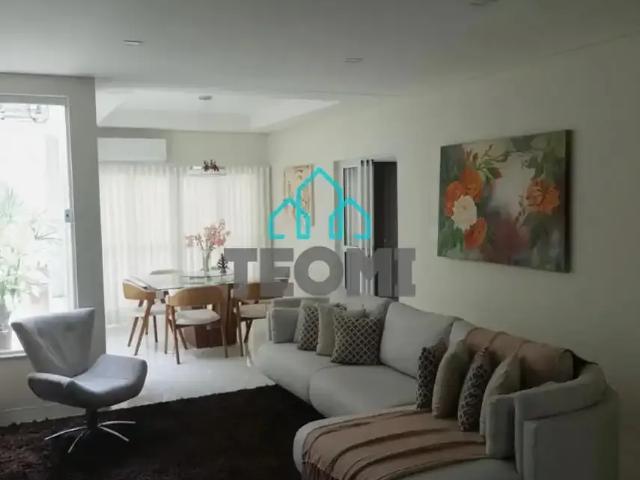Casa / Sobrado para Venda em Taubaté/SP Jardim Independência 5 Quartos