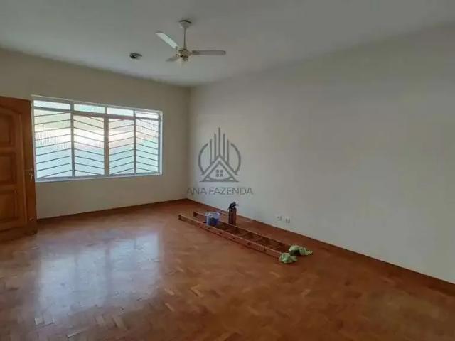 Casa / Sobrado para Venda em Taubaté/SP Morumbi 3 Quartos