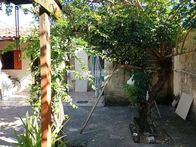 Casa / Sobrado para Venda em Taubaté/SP Parque São Cristóvão 2 Quartos