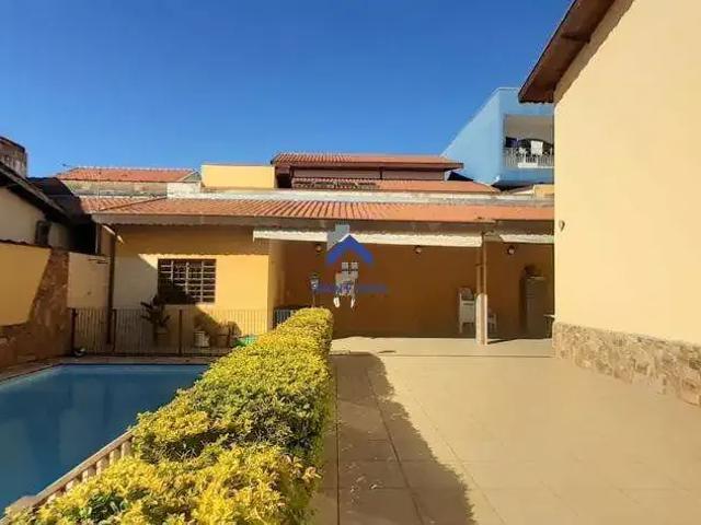 Casa / Sobrado para Venda em Taubaté/SP Parque São Cristóvão 4 Quartos