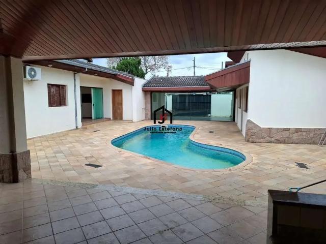 Casa / Sobrado para Venda em Taubaté/SP Parque São Jorge 4 Quartos