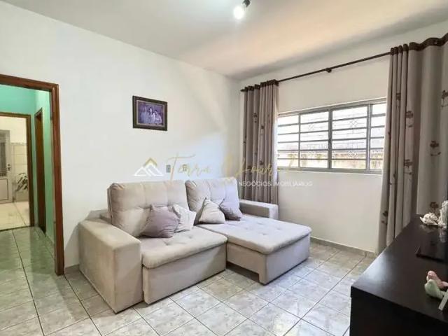 Casa / Sobrado para Venda em Taubaté/SP Parque Três Marias 3 Quartos